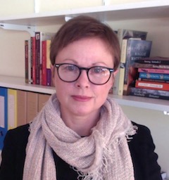 Simone Lyons : Profile @ Arts Front